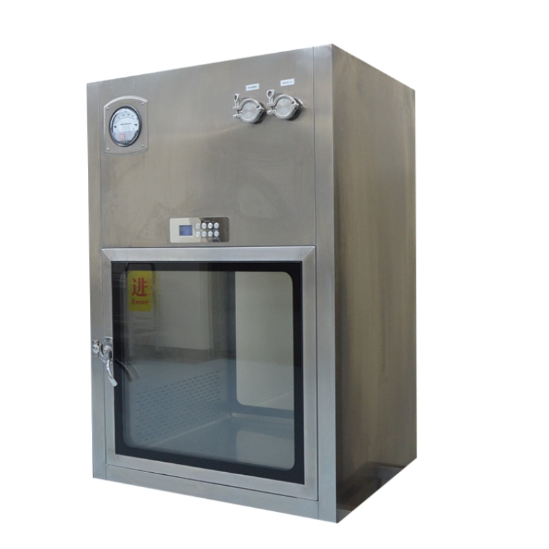 Laminar flow pass box