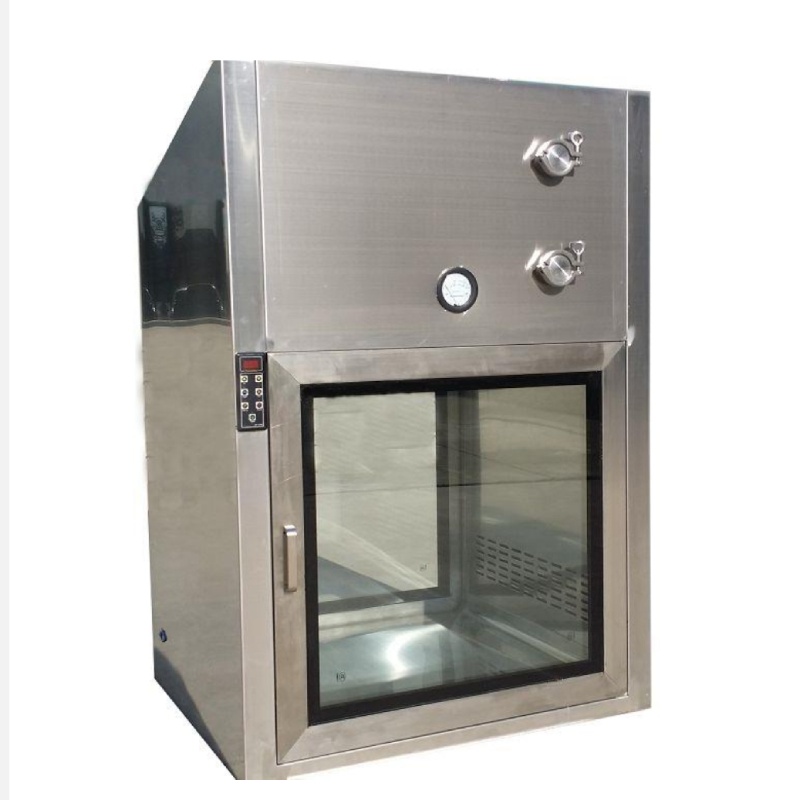 Laminar flow pass box